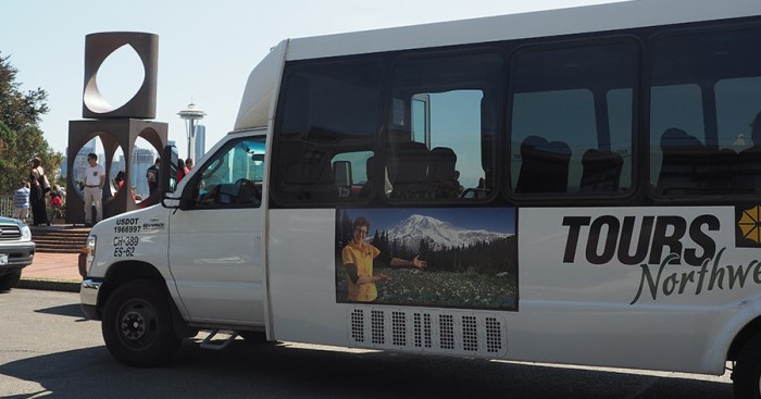 Group Tours & Seattle Charter Bus Rentals | Tours Northwest